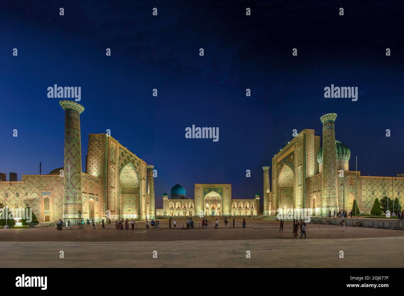 Central Asia, Uzbekistan, Samarkand. Mosque complex at night Stock ...
