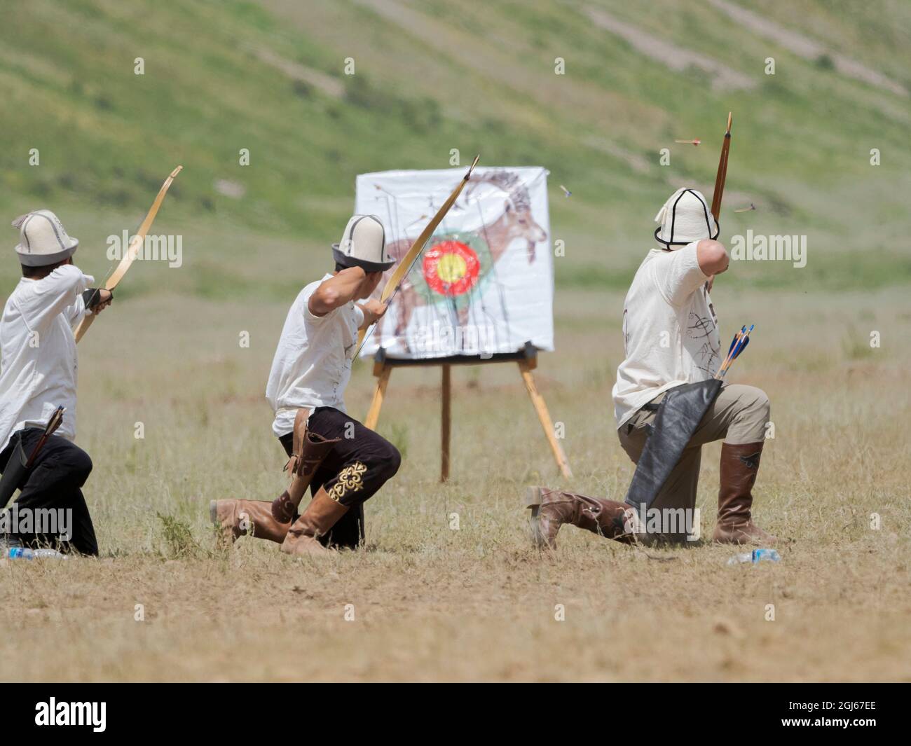 Traditional archery hi-res stock photography and images - Alamy