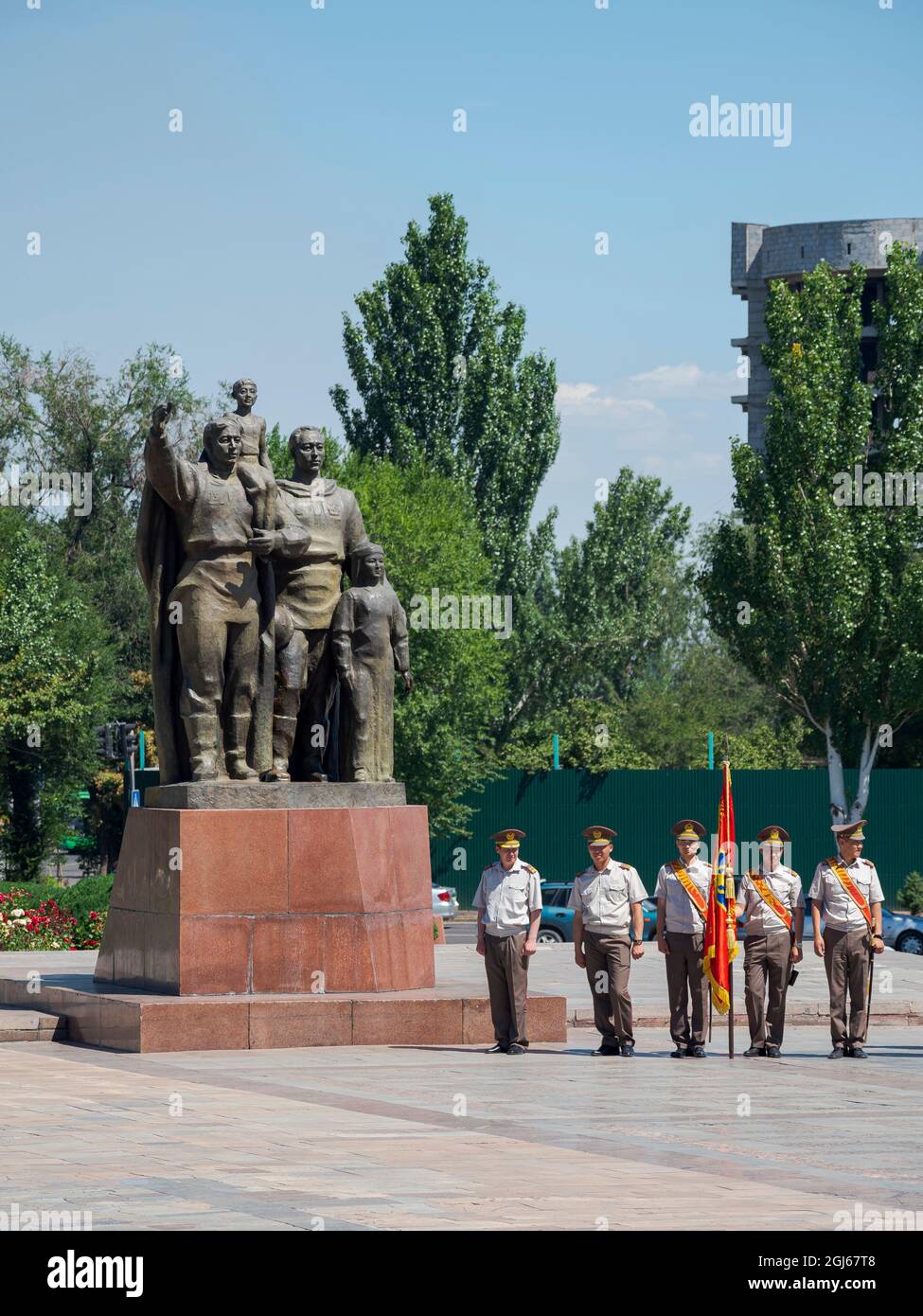 The victory square and the big memorial commemorating the great ...