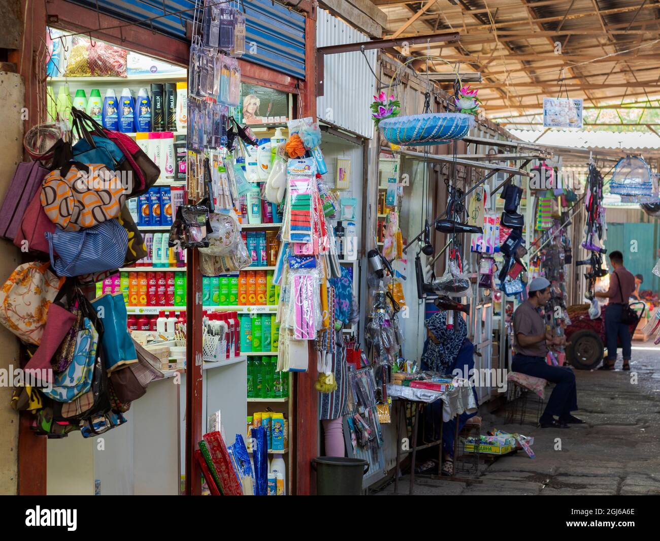 Jayma Bazaar, one of the greatest traditional markets in central Asia ...