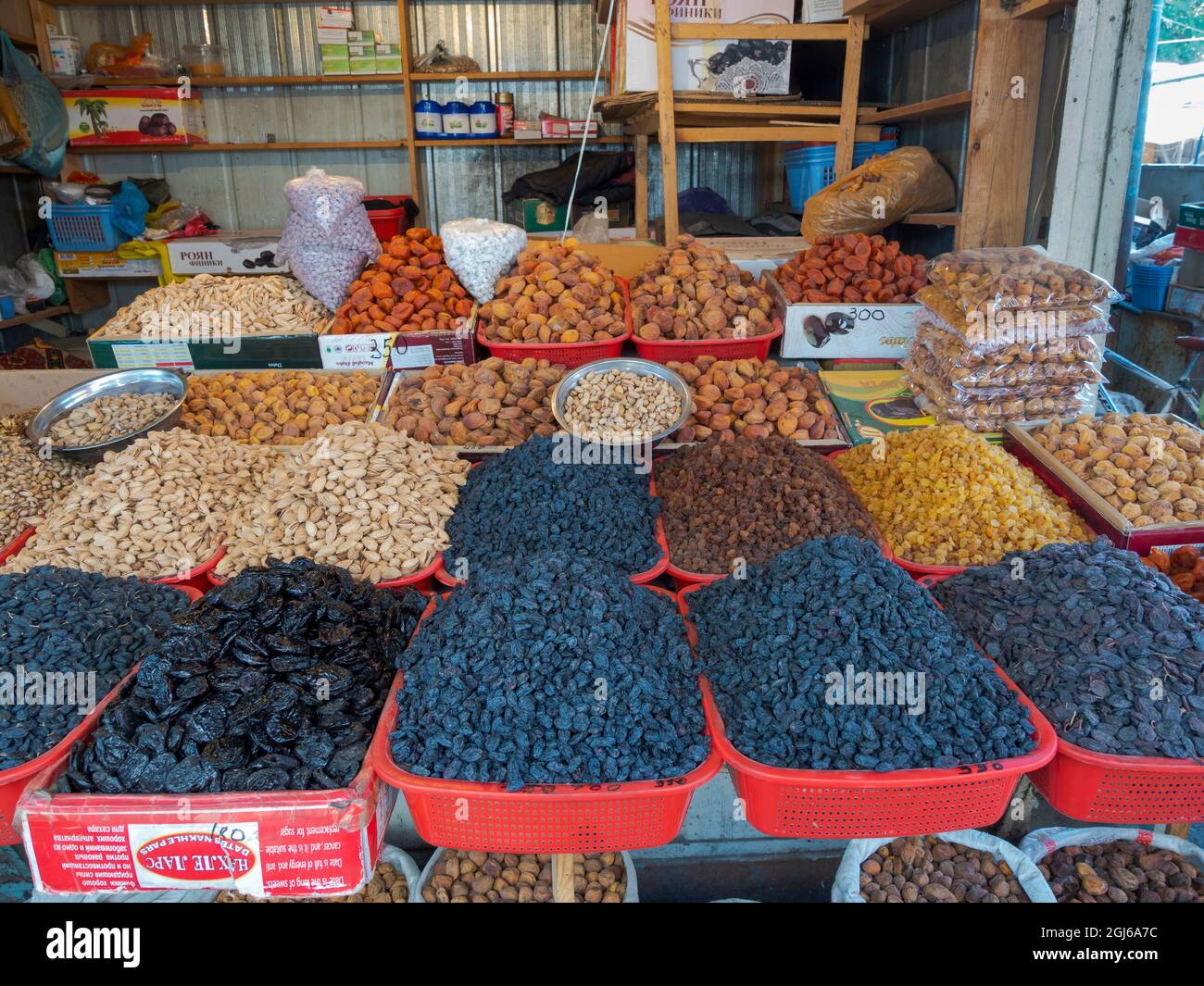 Jayma Bazaar, one of the greatest traditional markets in central Asia ...