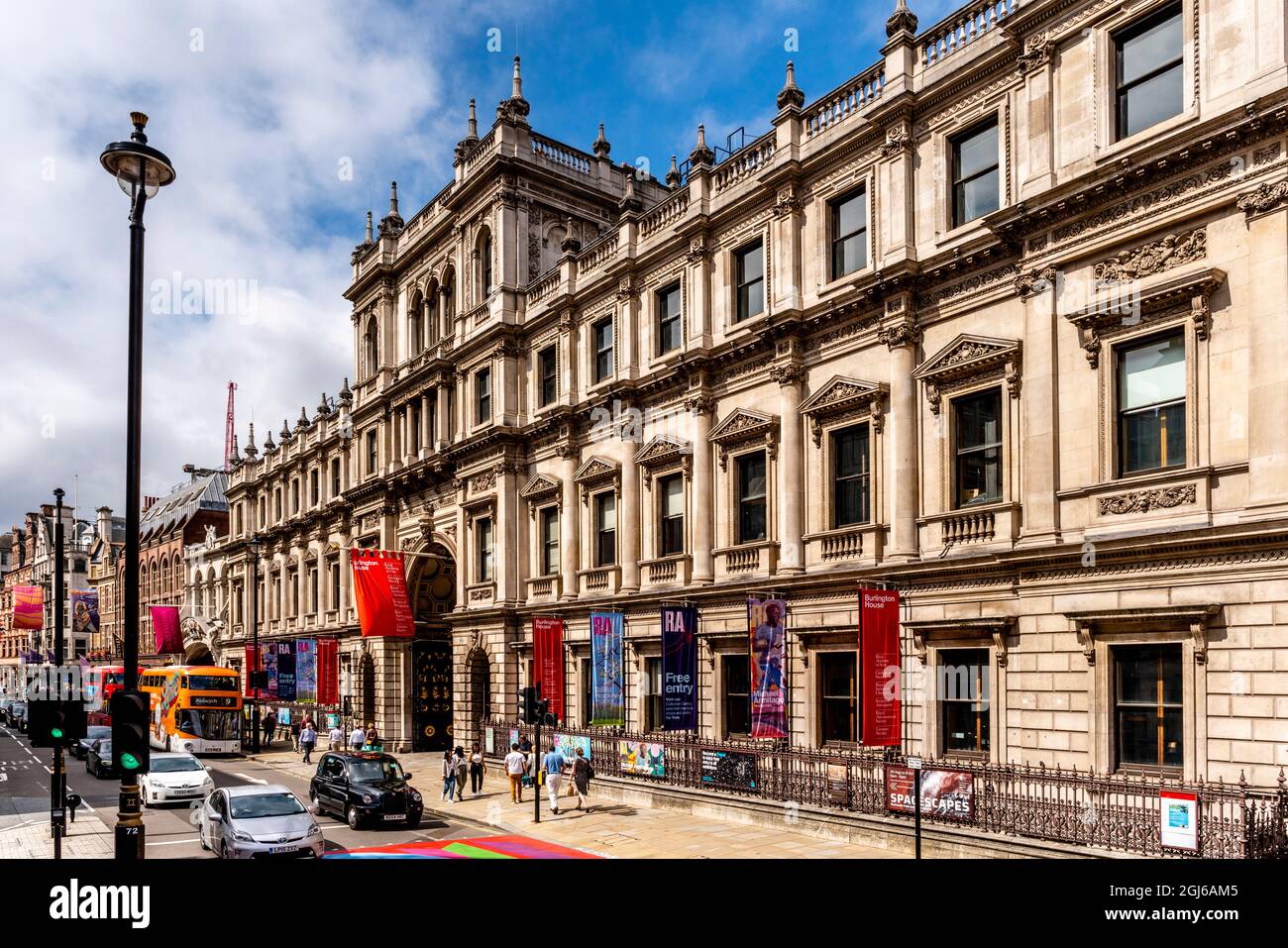The Royal Academy of Arts, Piccadilly, London, UK Stock Photo - Alamy