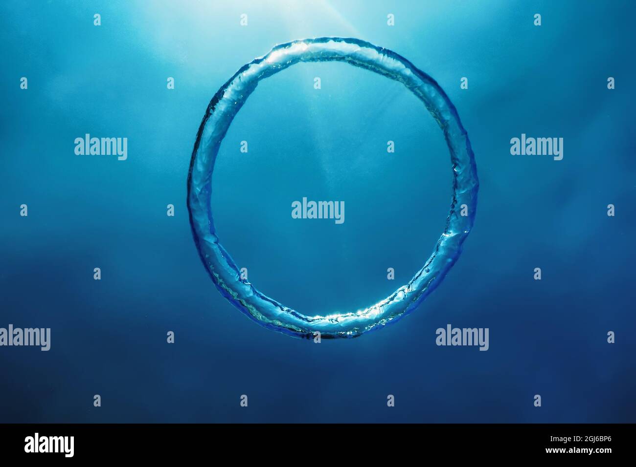 Bubble Ring Underwater, Ring Bubble Stock Photo - Alamy