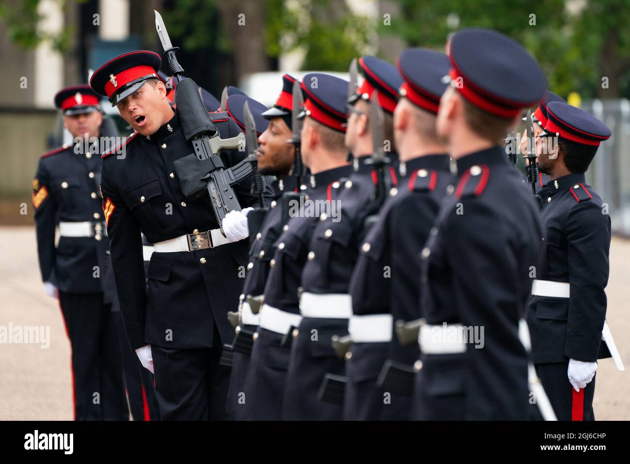 Troops from Wiltshire based 4 Armoured Close Support Battalion Royal ...