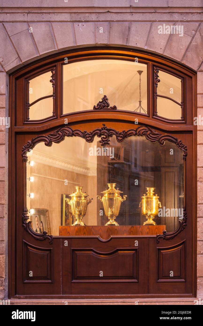 Samovars hi-res stock photography and images - Alamy