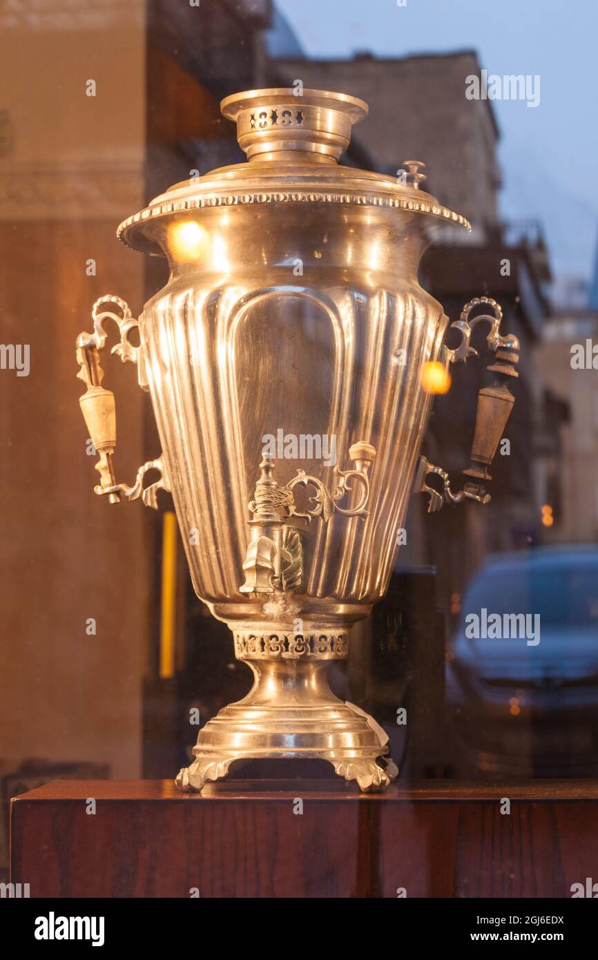 Samovars hi-res stock photography and images - Alamy