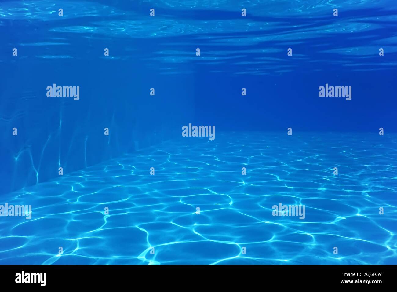 Underwater Empty Swimming Pool Background Stock Photo - Alamy