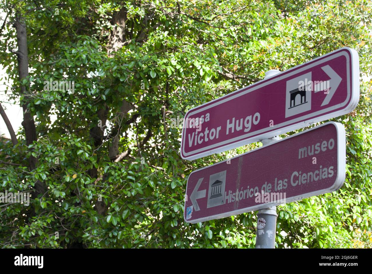 Niles sign hi-res stock photography and images - Alamy
