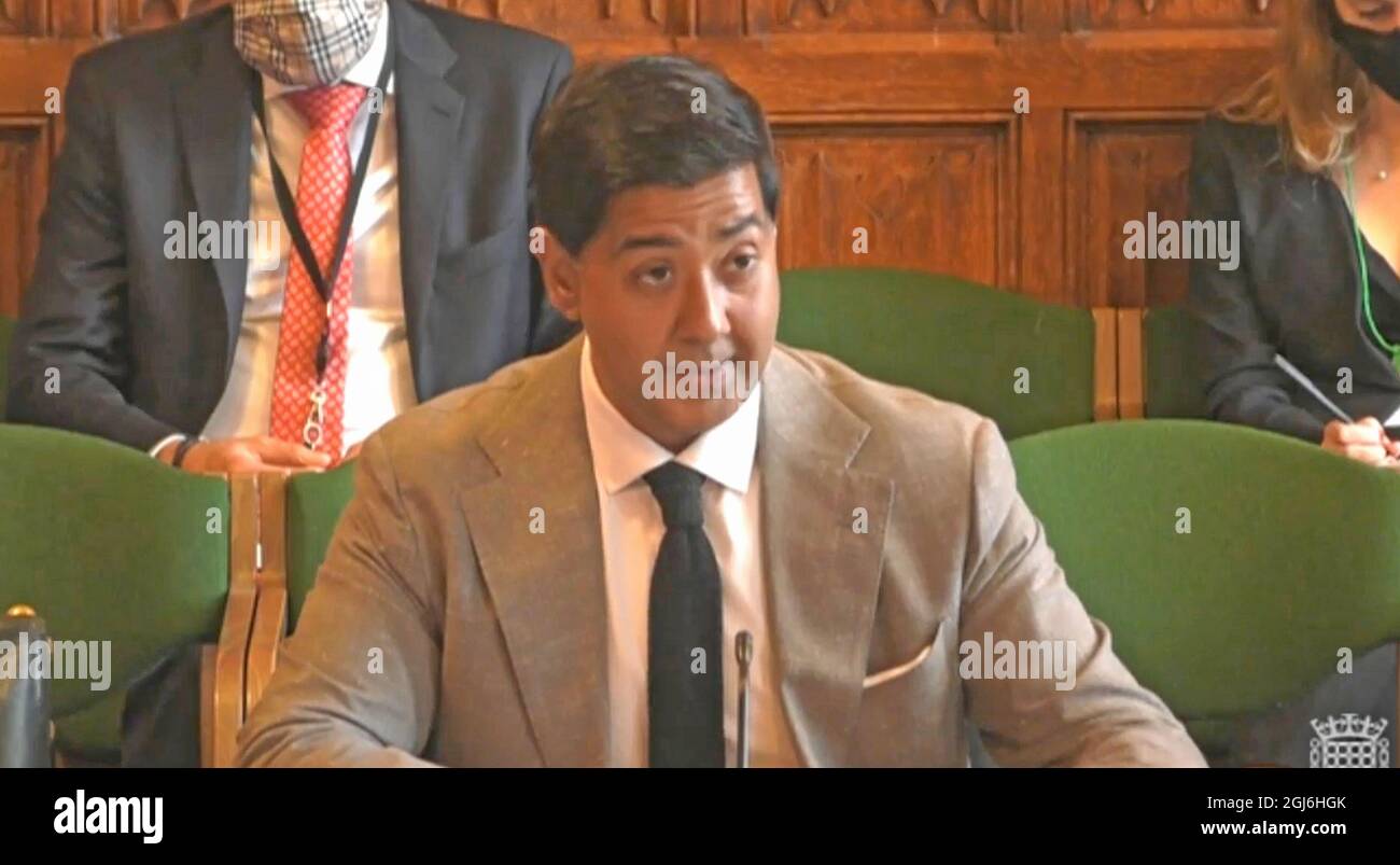 Tackle online hate hi-res stock photography and images - Alamy