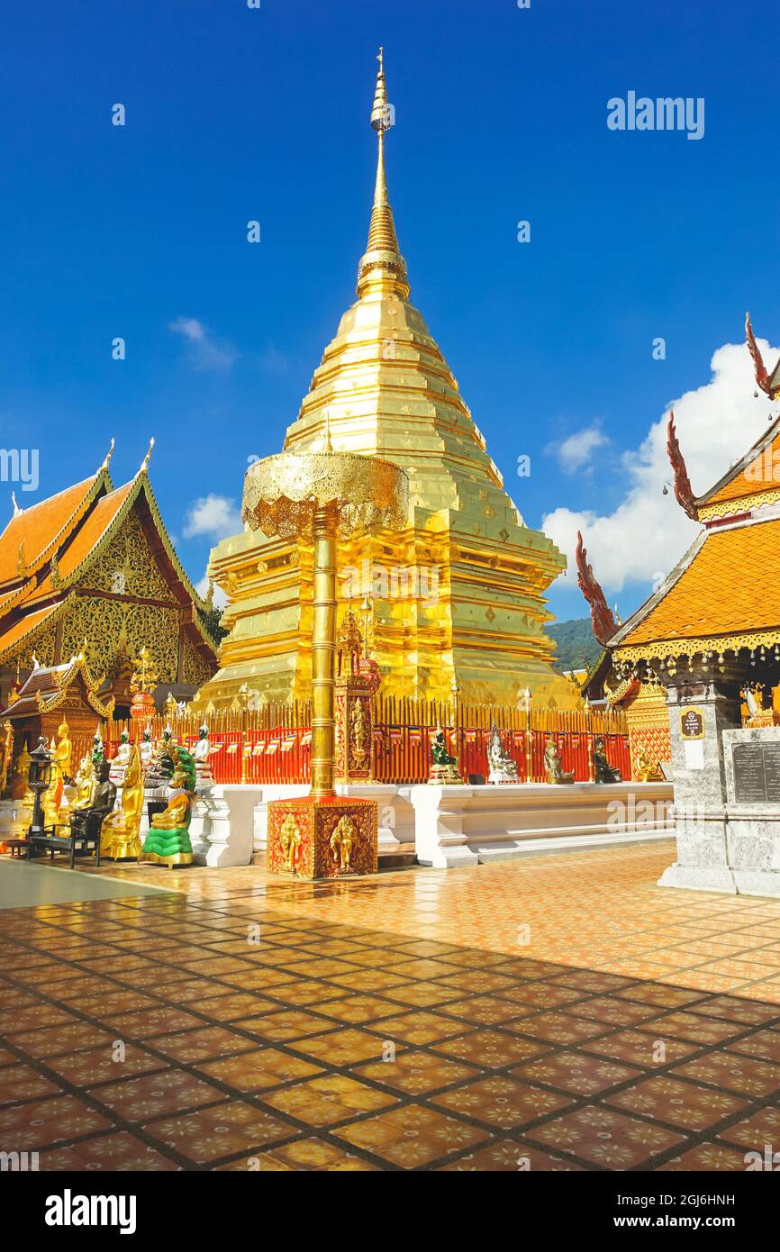 Famous pagoda hi-res stock photography and images - Alamy