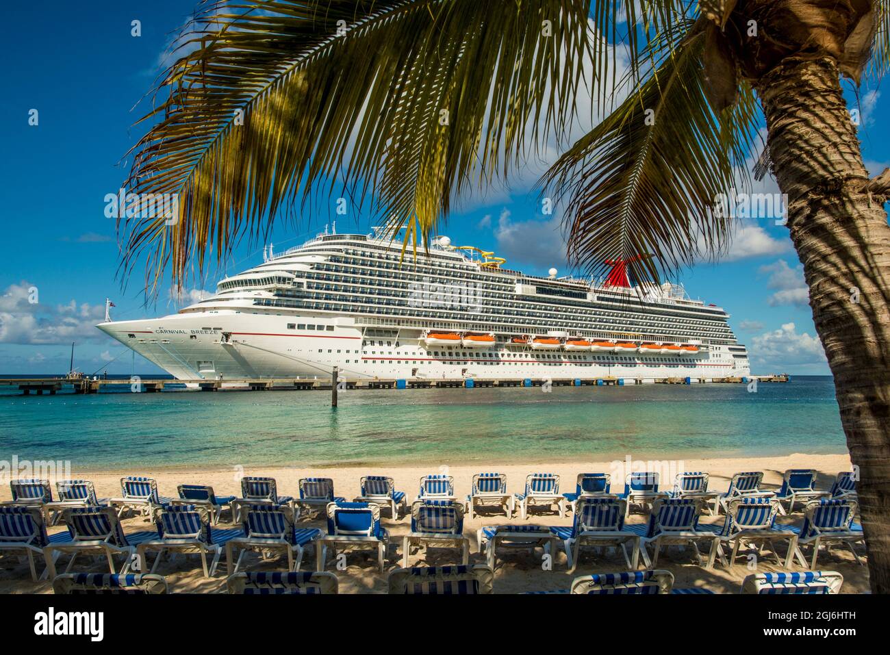 Cruise ship at Grand Turk Cruise Port, Grand Turk Island, Turks and ...