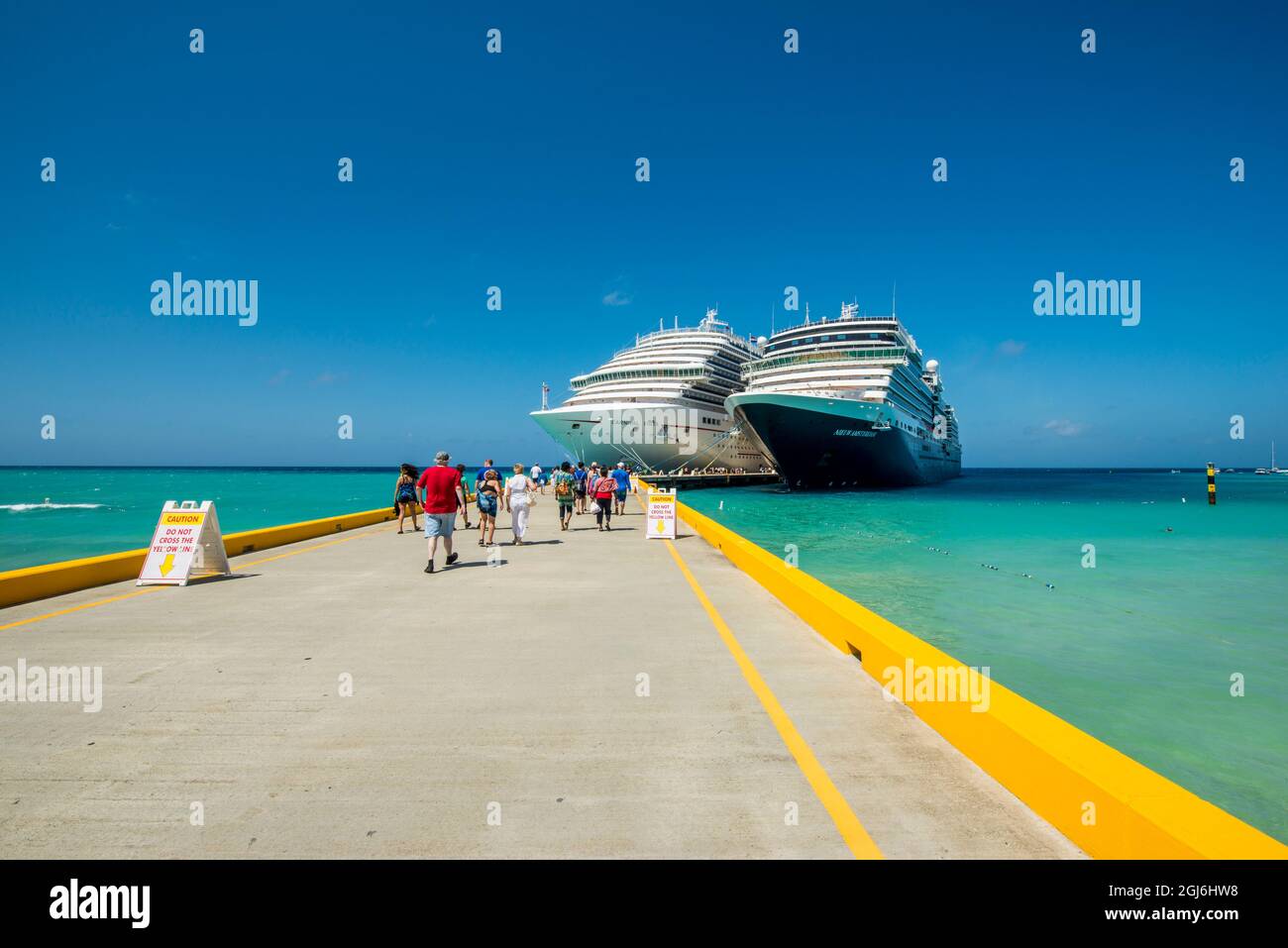 Cruise ship, Grand Turk Cruise Port, Grand Turk Island, Turks and ...