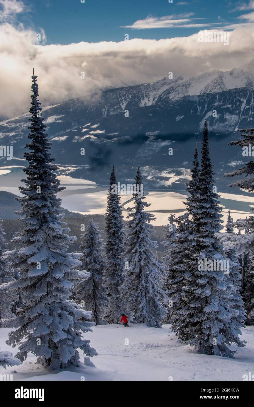 Revelstoke mountain resort hi-res stock photography and images - Alamy