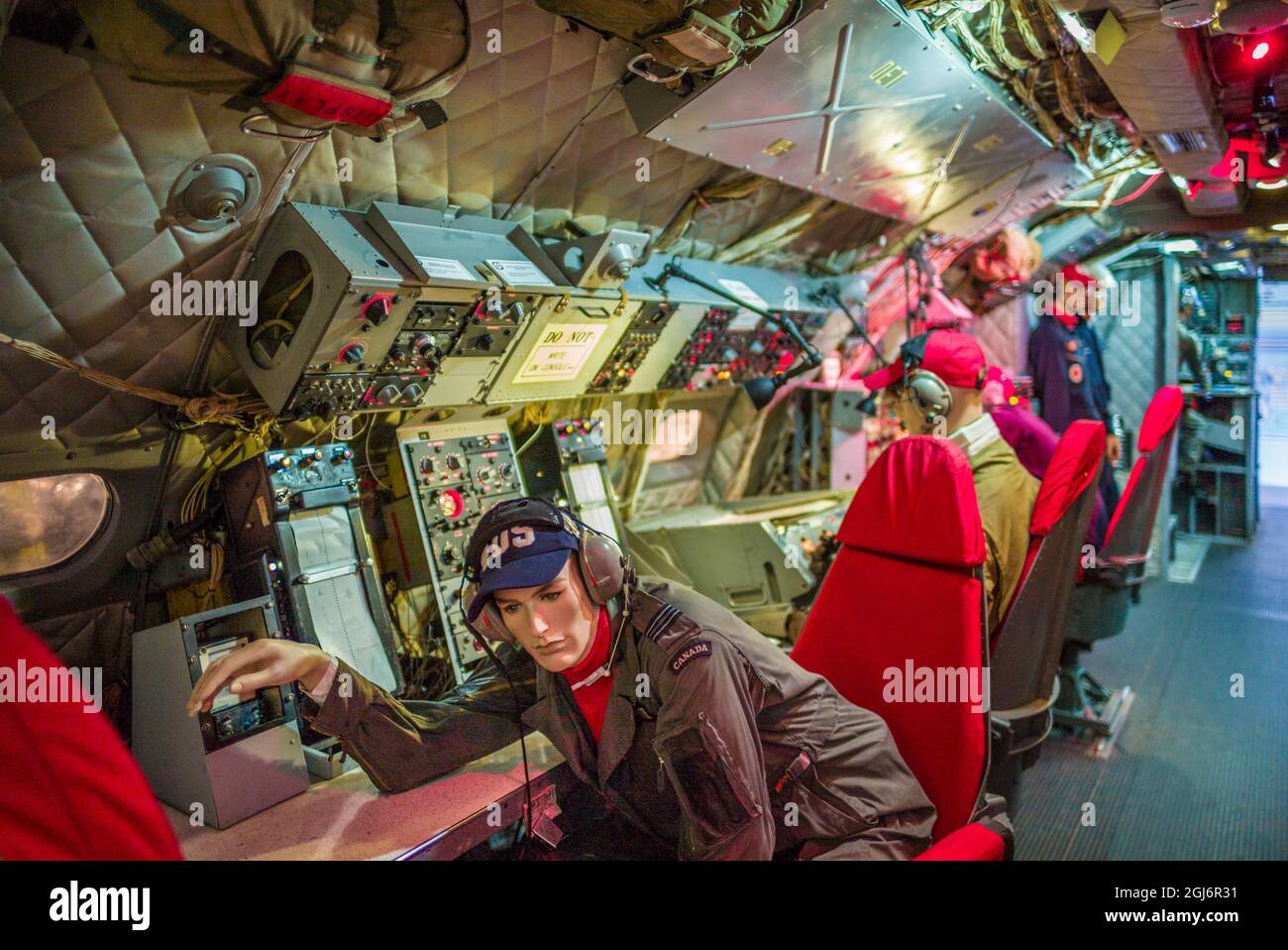 Asw aircraft hi-res stock photography and images - Alamy