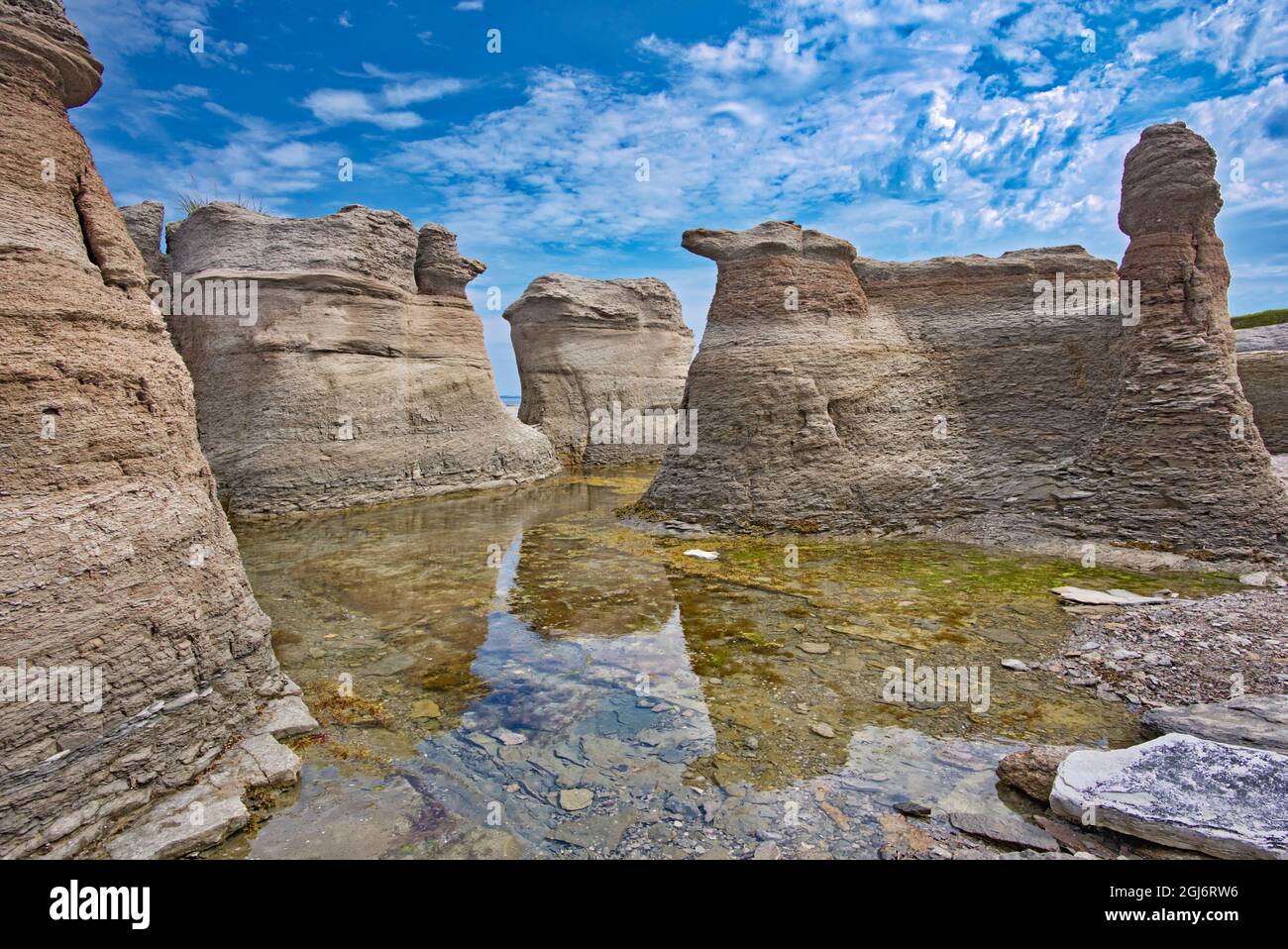 Mingan archipelago national park hi-res stock photography and images ...