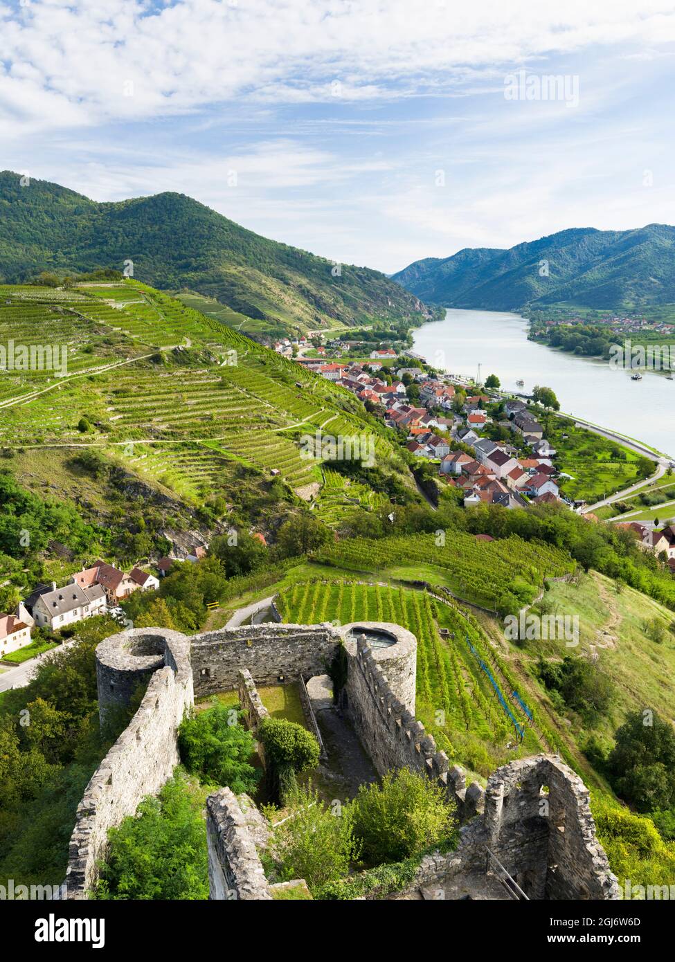 Castle ruin Hinterhaus. Historic village Spitz located in wine-growing ...