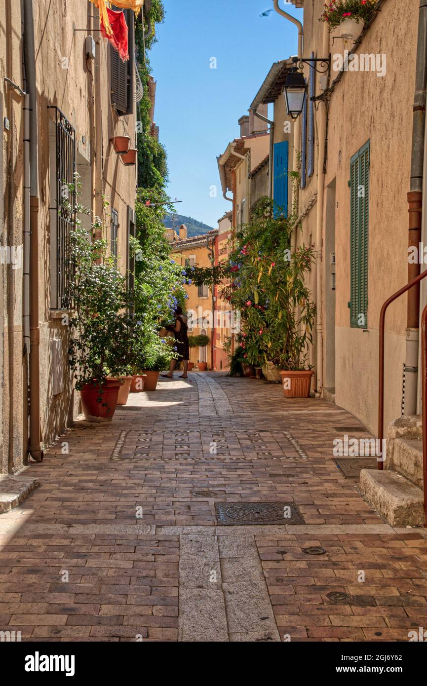 France, Provence. Street scene Stock Photo - Alamy