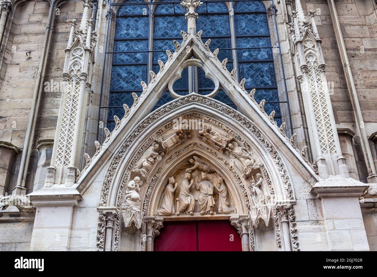 Biblical statues Little Red Door, Notre Dame Cathedral, Paris, France ...
