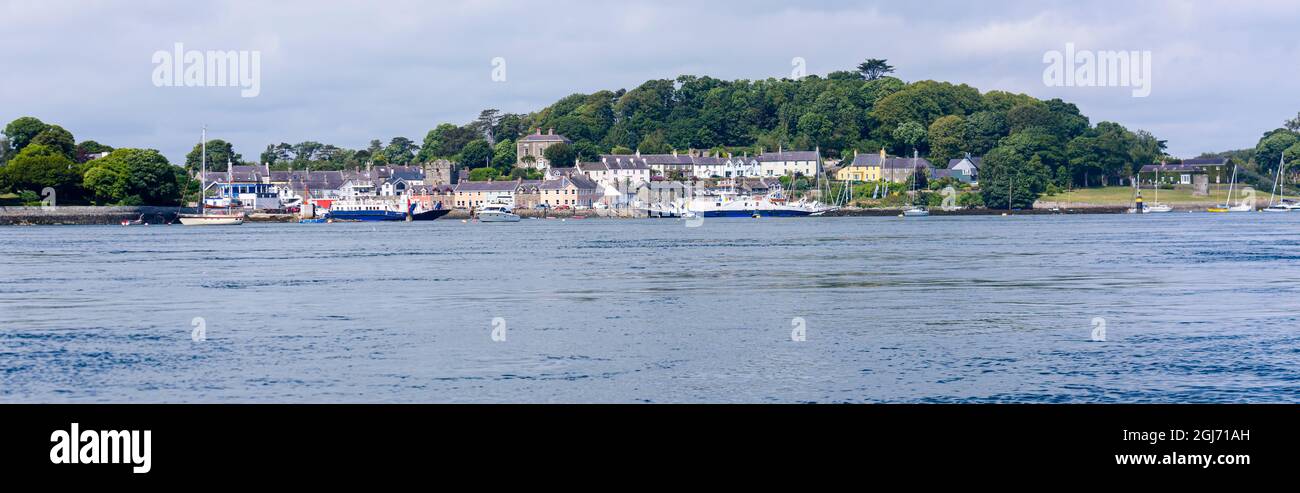Public transport northern ireland hi-res stock photography and images ...