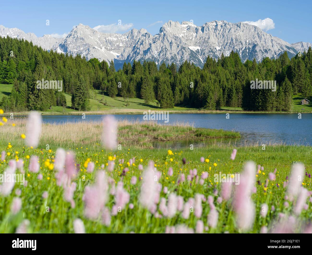 Karwendel mountain range near Mittenwald, Lake Wagenbruch See ...