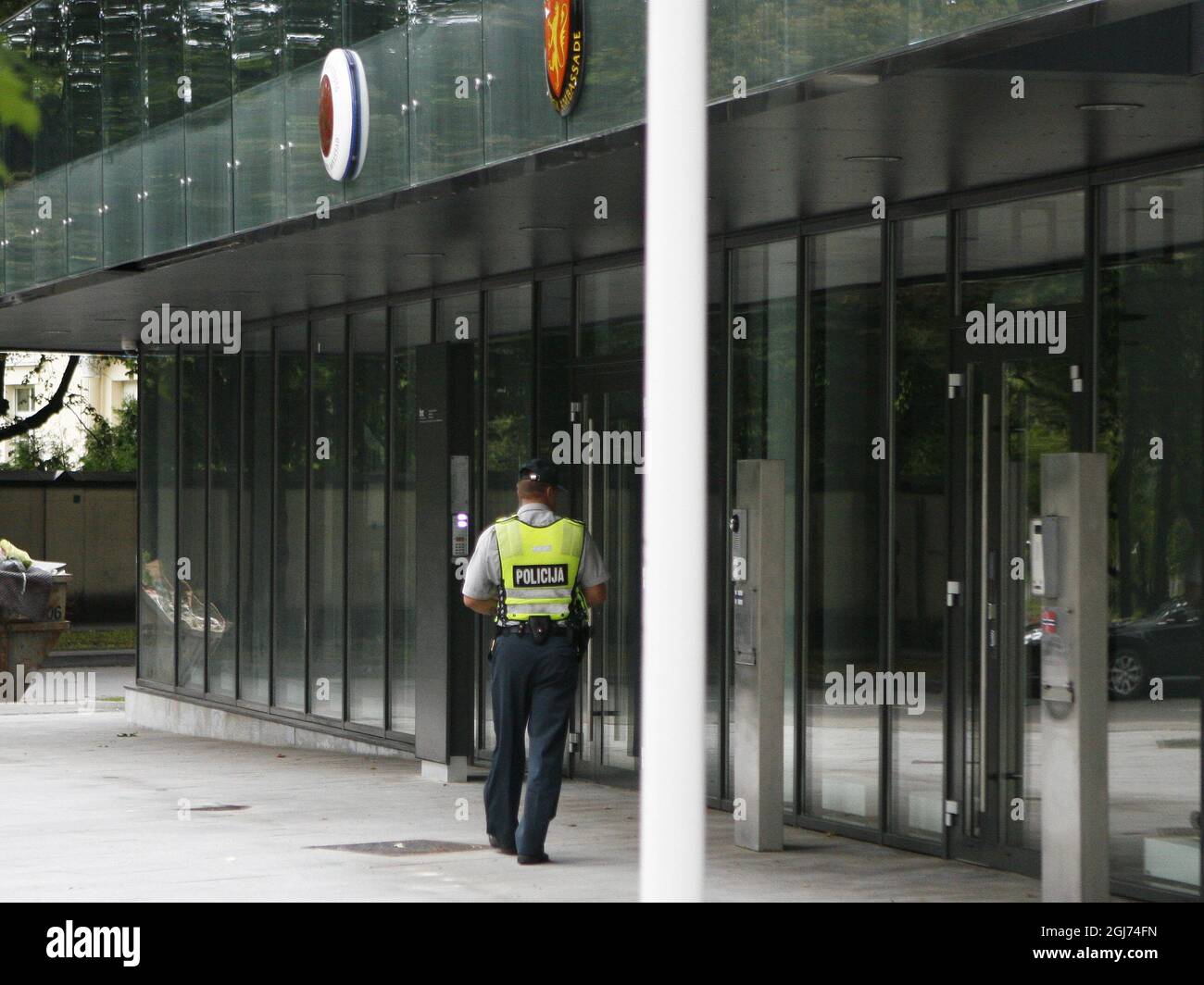 Vilnius police officer hi-res stock photography and images - Alamy