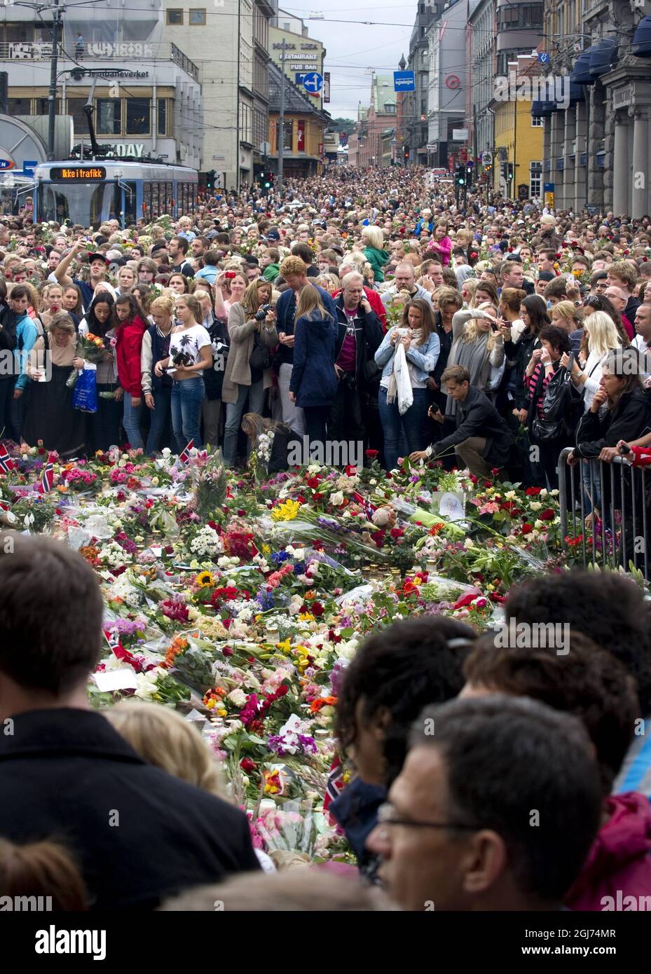 OSLO 20110725 Several hundred thousand Norwegians attended the anti ...