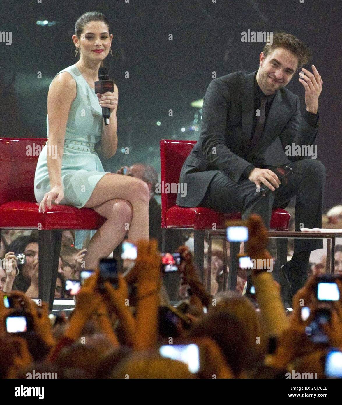 STOCKHOLM 2011-10-28 Actors Ashley Greene (L) and Robert Pattinson are ...