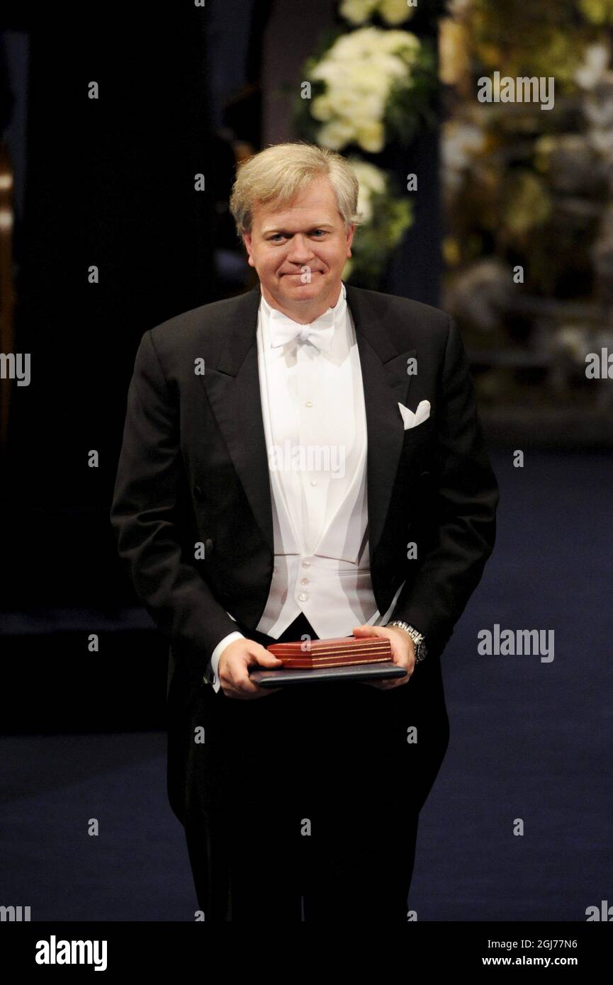 Expansion of the universe hi-res stock photography and images - Alamy