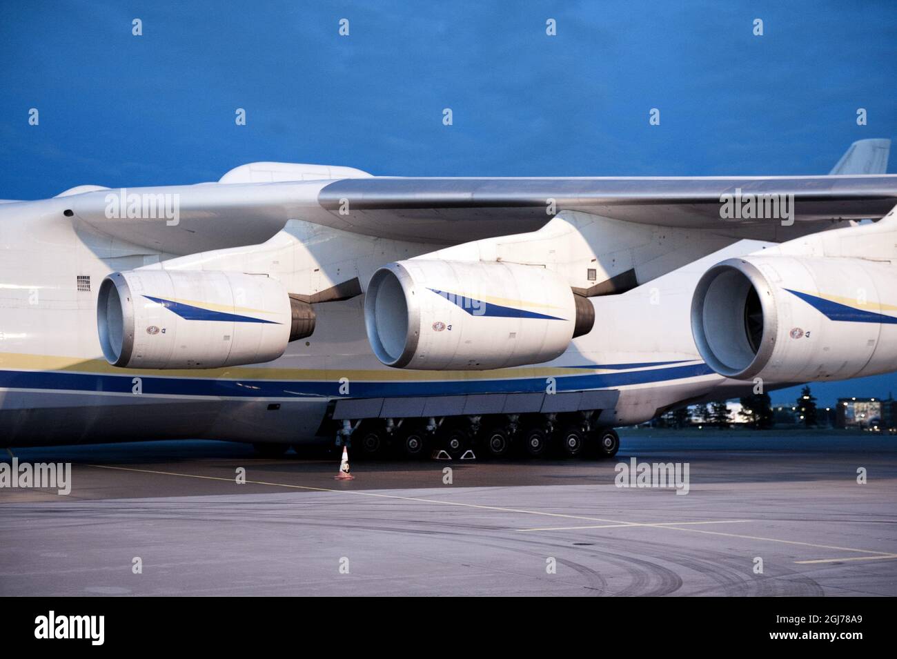 Antonov 255 hi-res stock photography and images - Alamy
