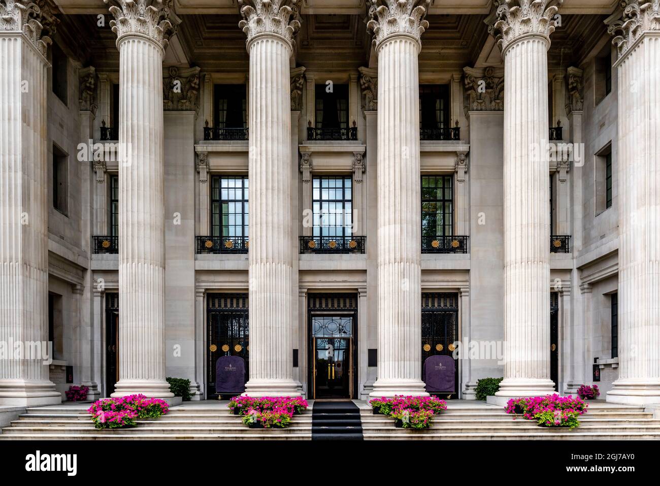 The Four Seasons Hotel London at Ten Trinity Square, London, UK Stock ...