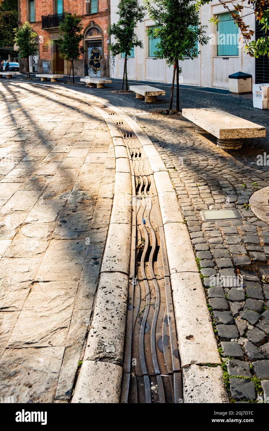 Drain rome hi-res stock photography and images - Alamy