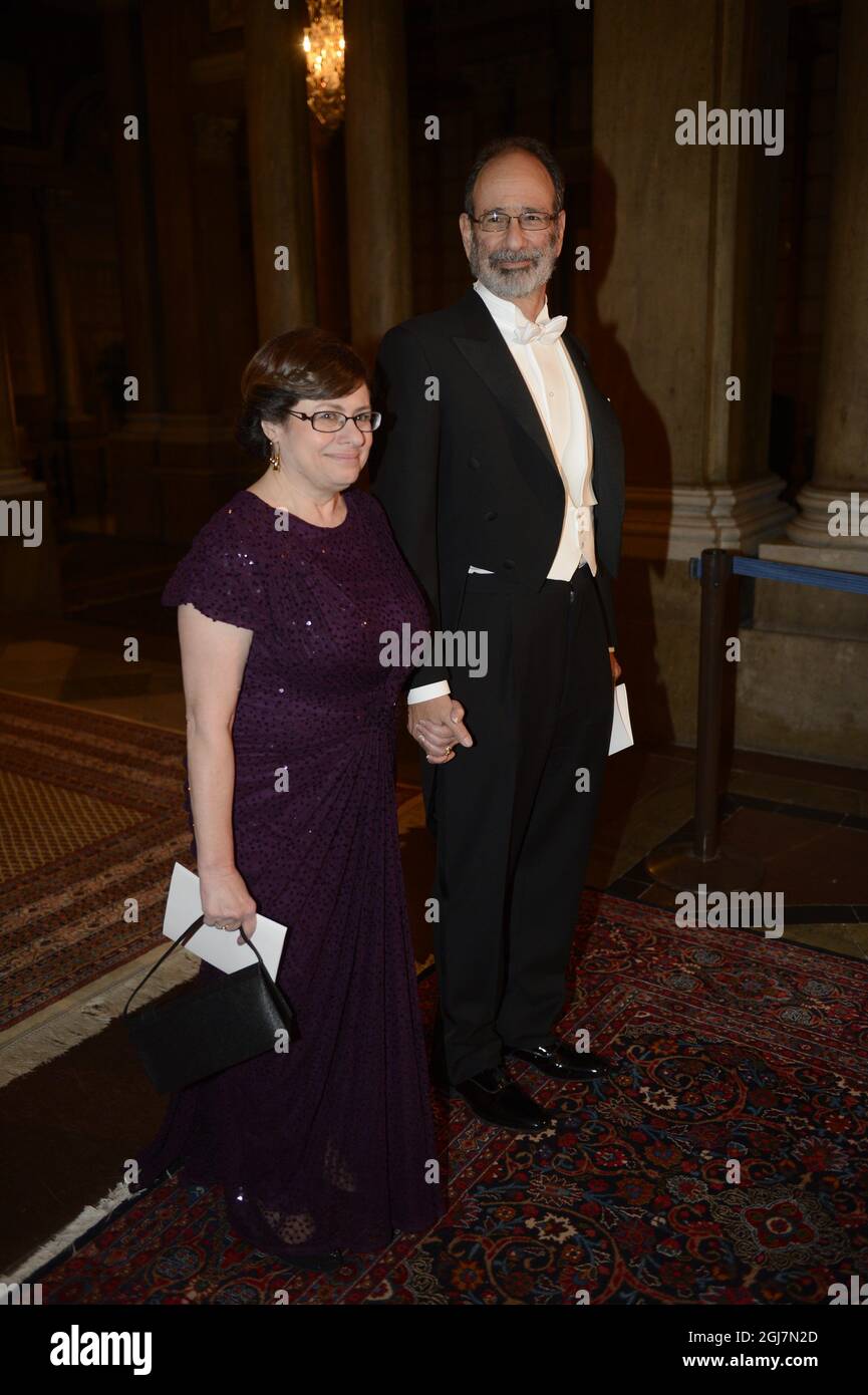 STOCKHOLM 2012-12-11 Economics laureate Alvin E Roth with his wife ...