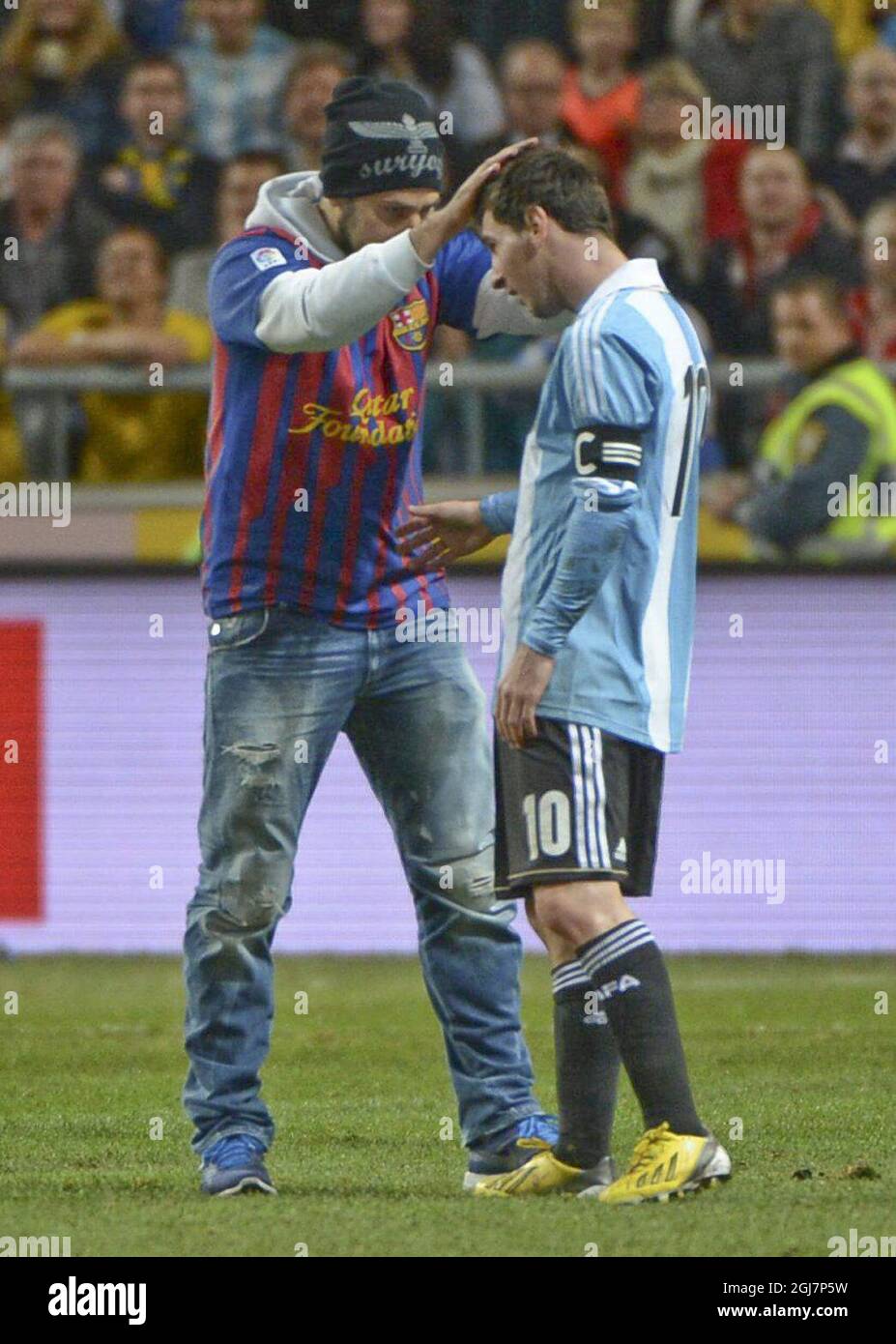 Lionel messi argentina jersey hi-res stock photography and images - Alamy