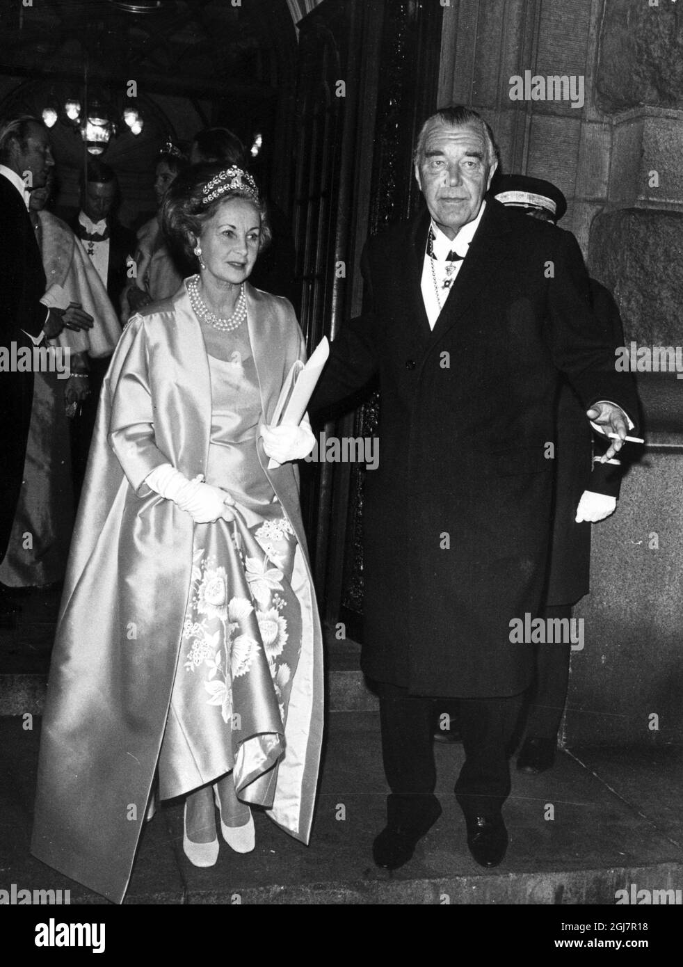 Lillian may davies Black and White Stock Photos & Images - Alamy