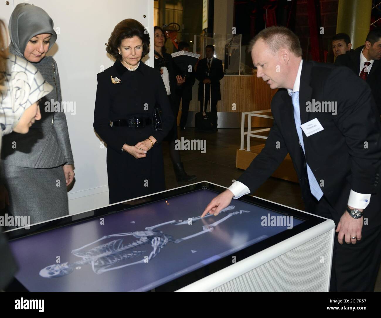 The wife of the President of Turkey’ First Lady Hayrunnisa Gul and ...