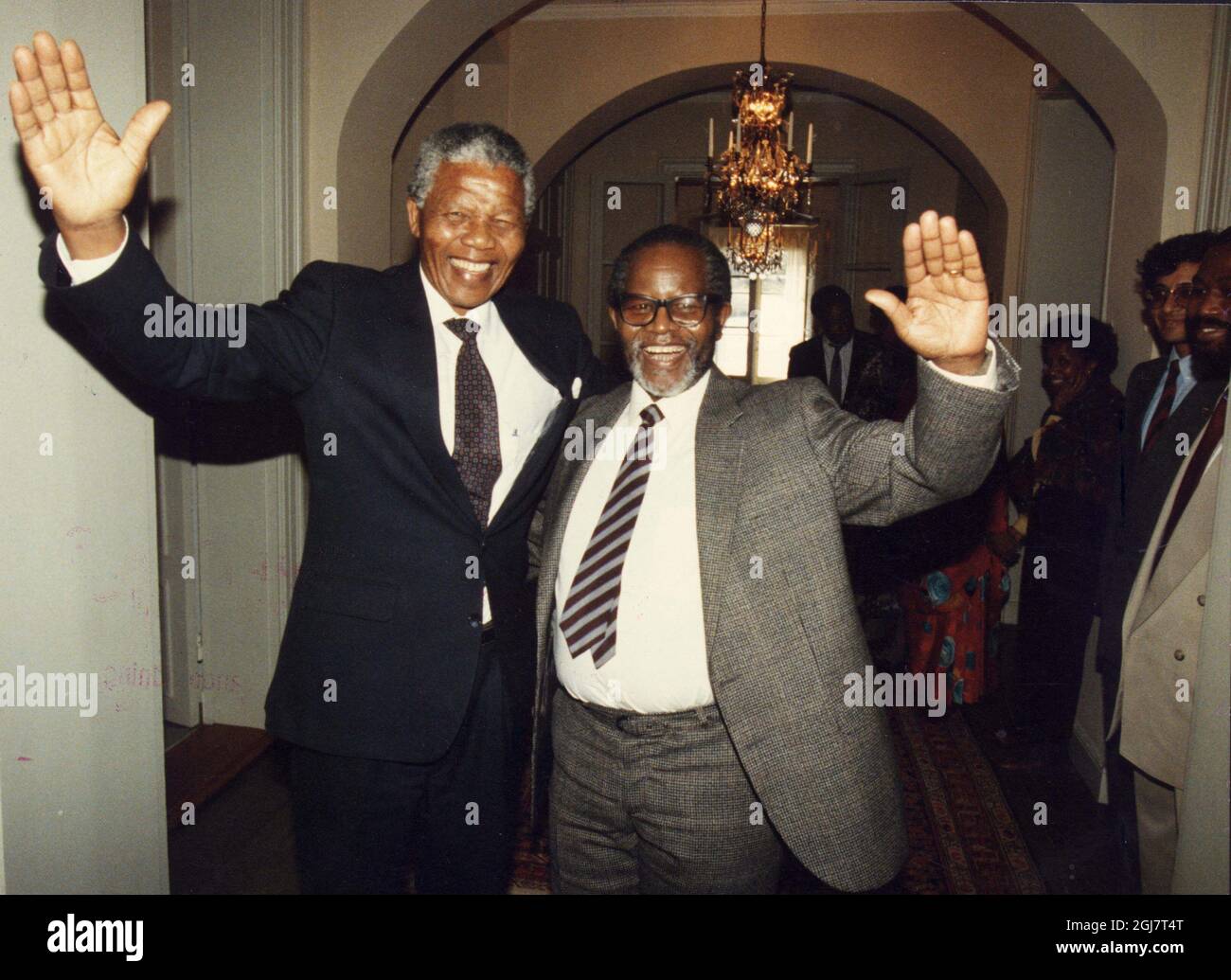 STOCKHOLM 1990-03-13 *For your files* ANC-leaders Nelson Mandela and ...