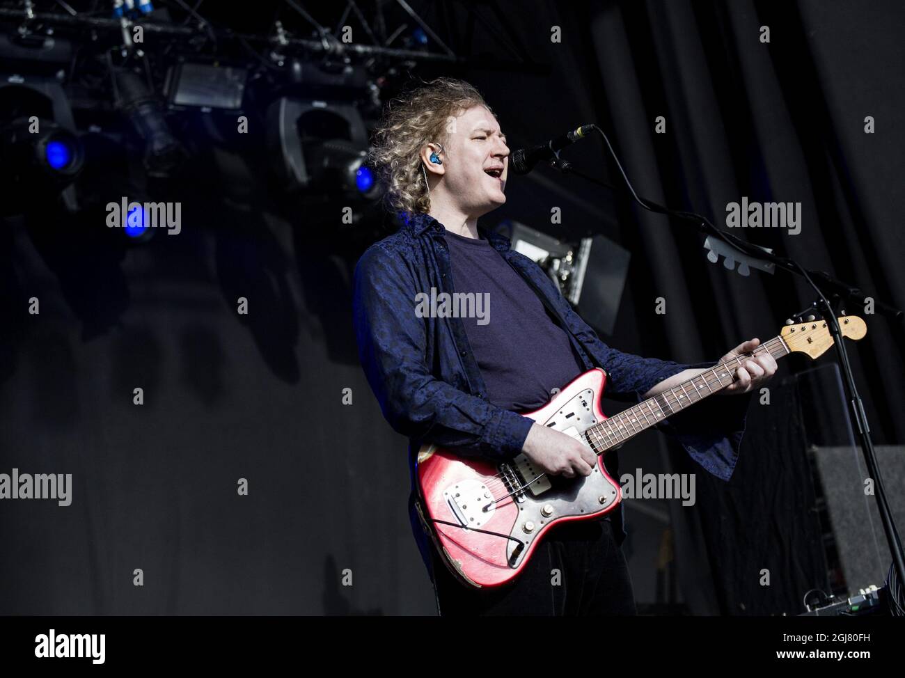 My bloody valentine kevin shields hi-res stock photography and images ...