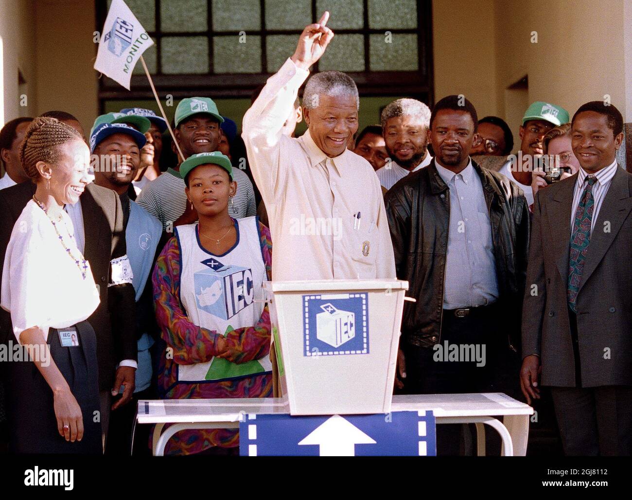 1994 south africa election hi-res stock photography and images - Alamy