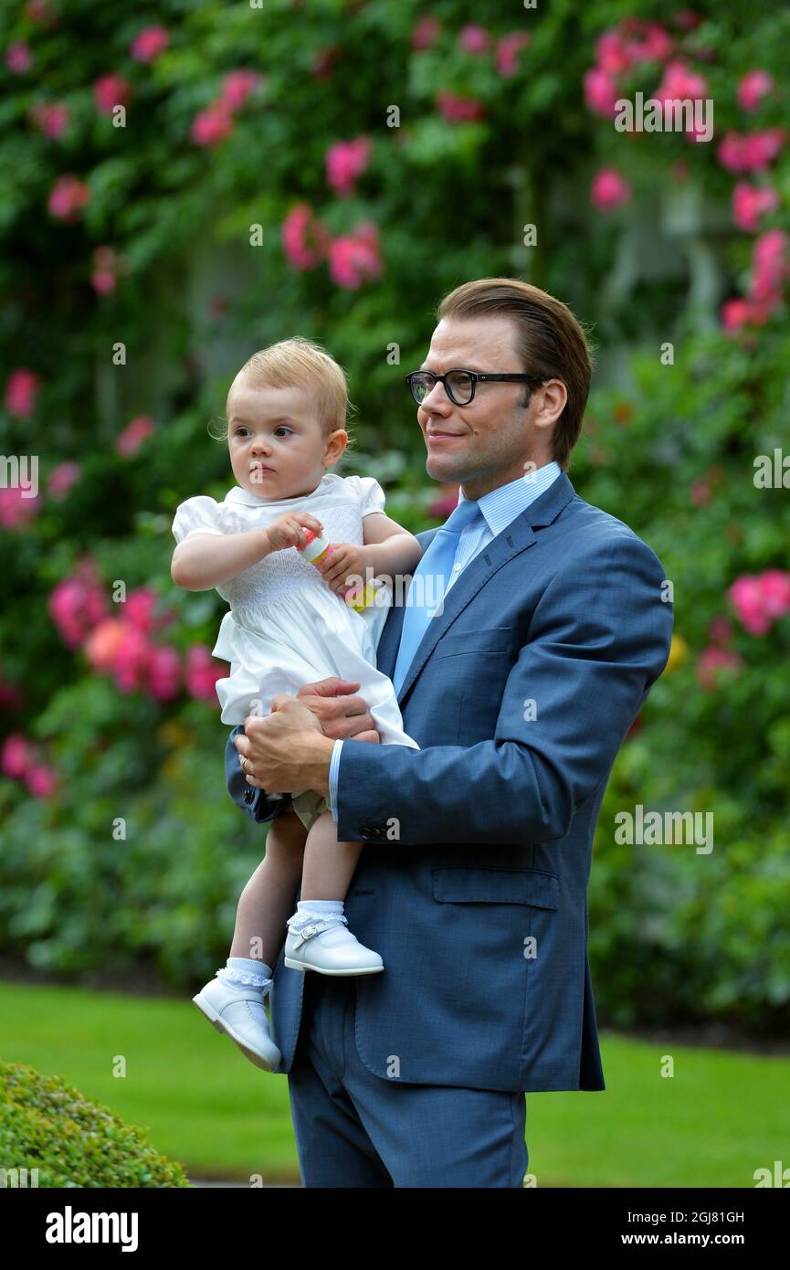 BORGHOLM 20130714 Swedish Prince Daniel with his daugter Princess ...