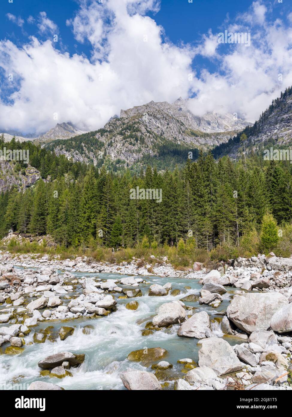 Sarca di campiglio river hi-res stock photography and images - Alamy