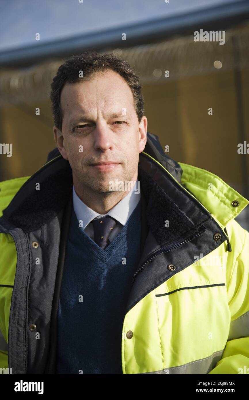 KUMLA 20081126 : Warden Kenneth Gustafsson photographed at the press ...