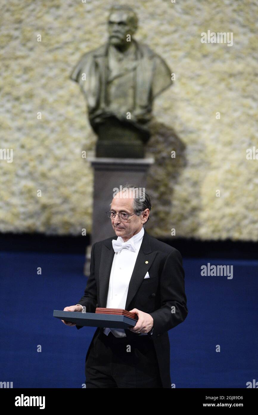 Michael levitt nobel hi-res stock photography and images - Alamy