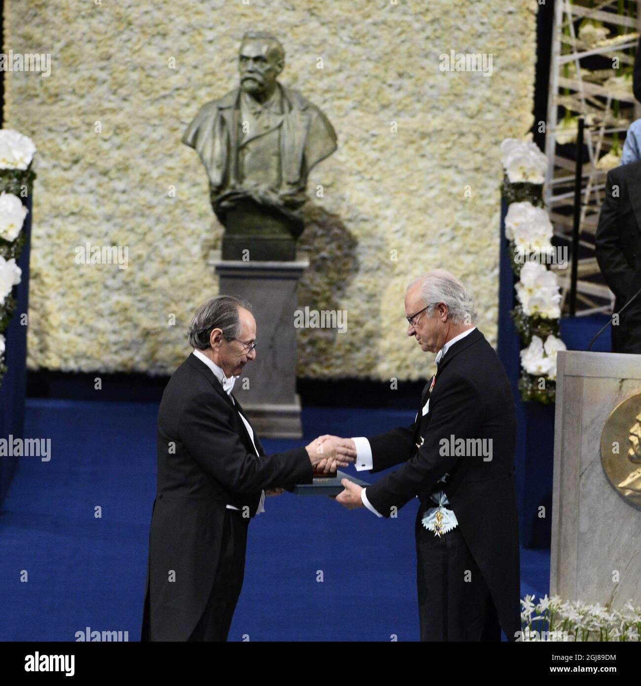 Michael levitt nobel hi-res stock photography and images - Alamy