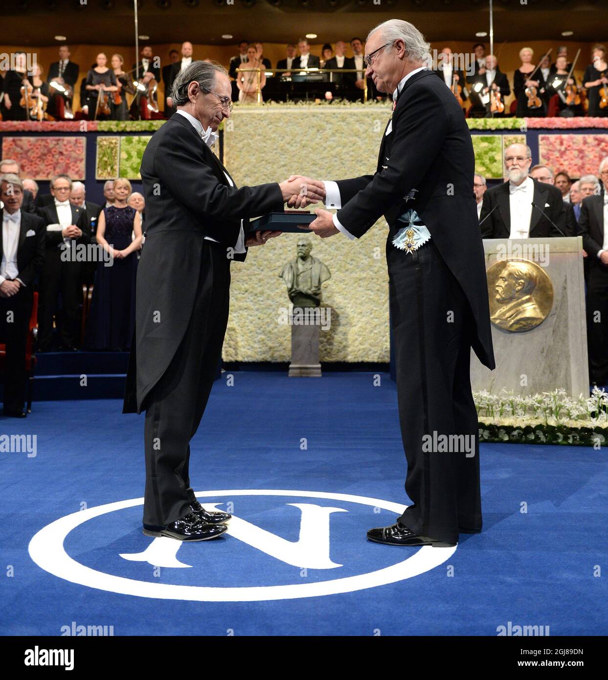 Michael levitt nobel hi-res stock photography and images - Alamy