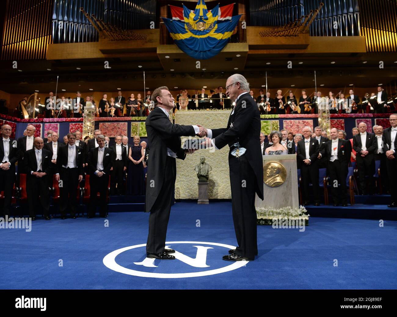 STOCKHOLM 2013-12-10 Professor Randy W Schekman receives the Nobel ...