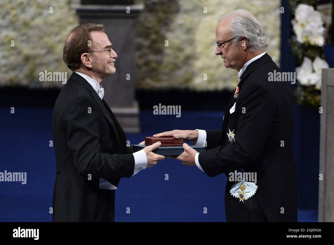 STOCKHOLM 2013-12-10 Professor Randy W Schekman receives the Nobel ...