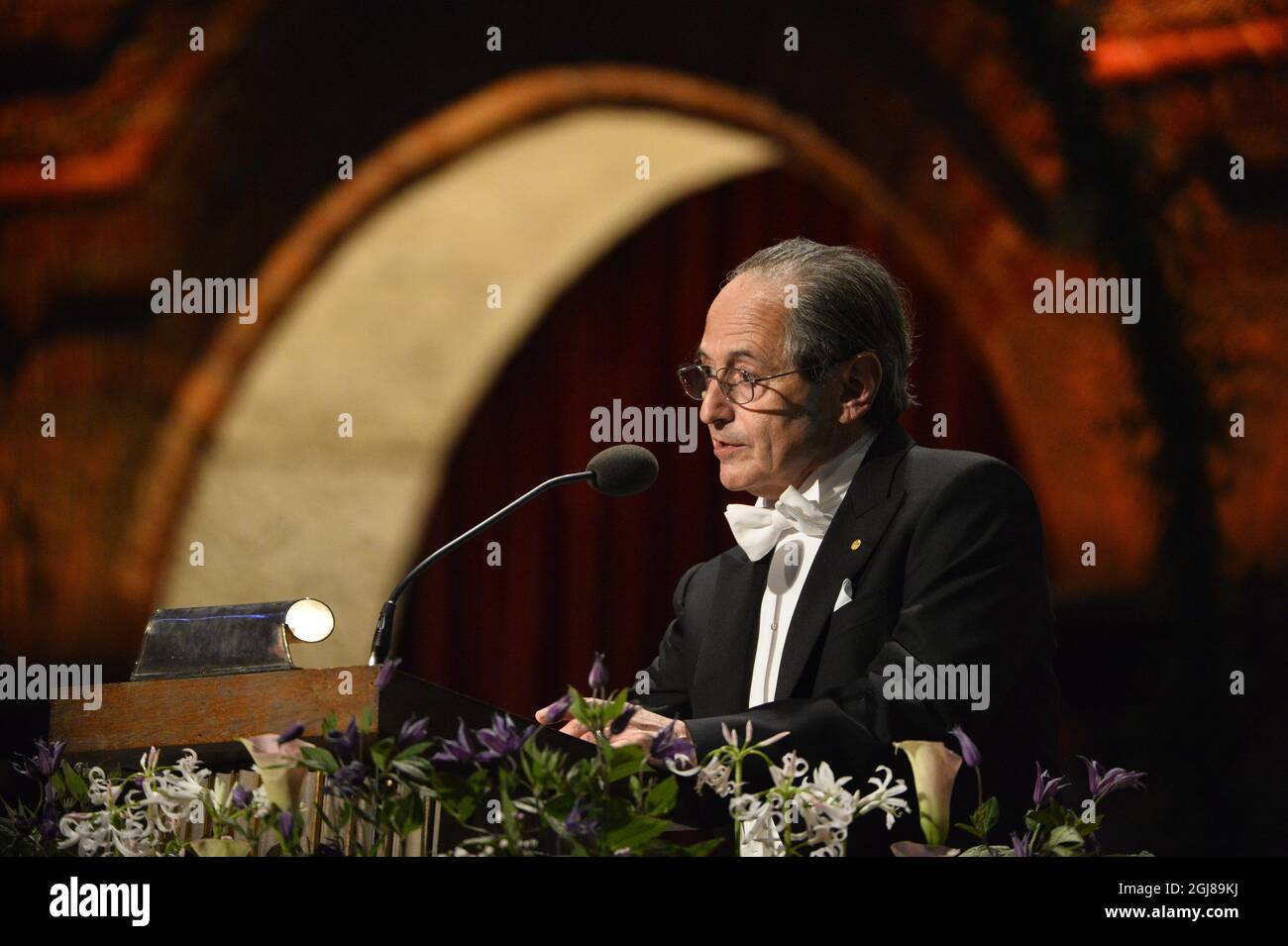 STOCKHOLM 2013-12-10 Nobel chemistry laureate Professor Michael Levitt ...
