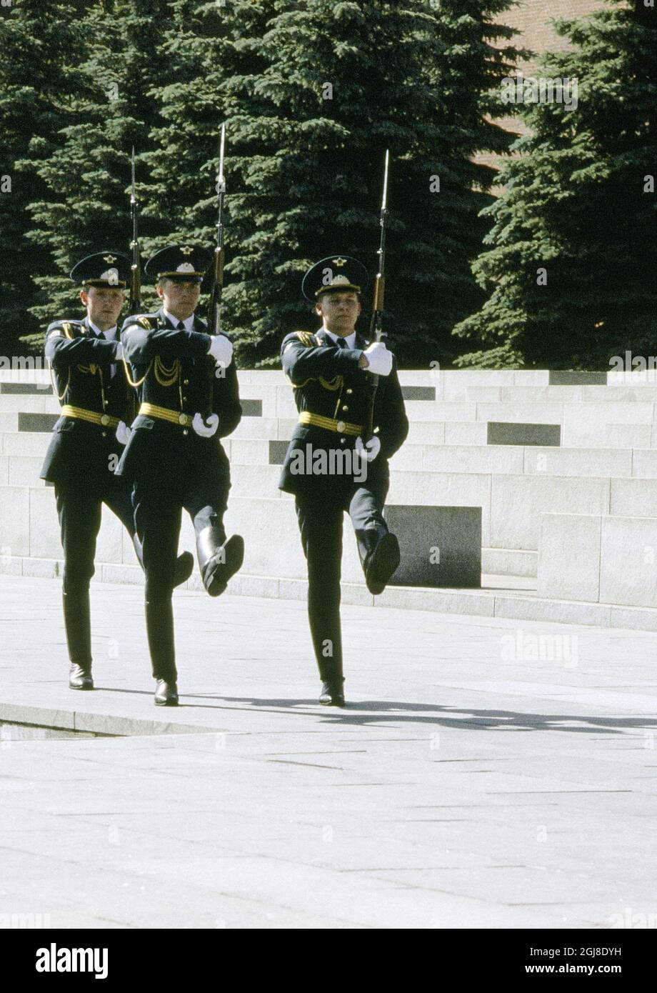 FILE MOSCOW 1985 Guard Soldiers at the Kremlin in Moscow 1985. Foto ...