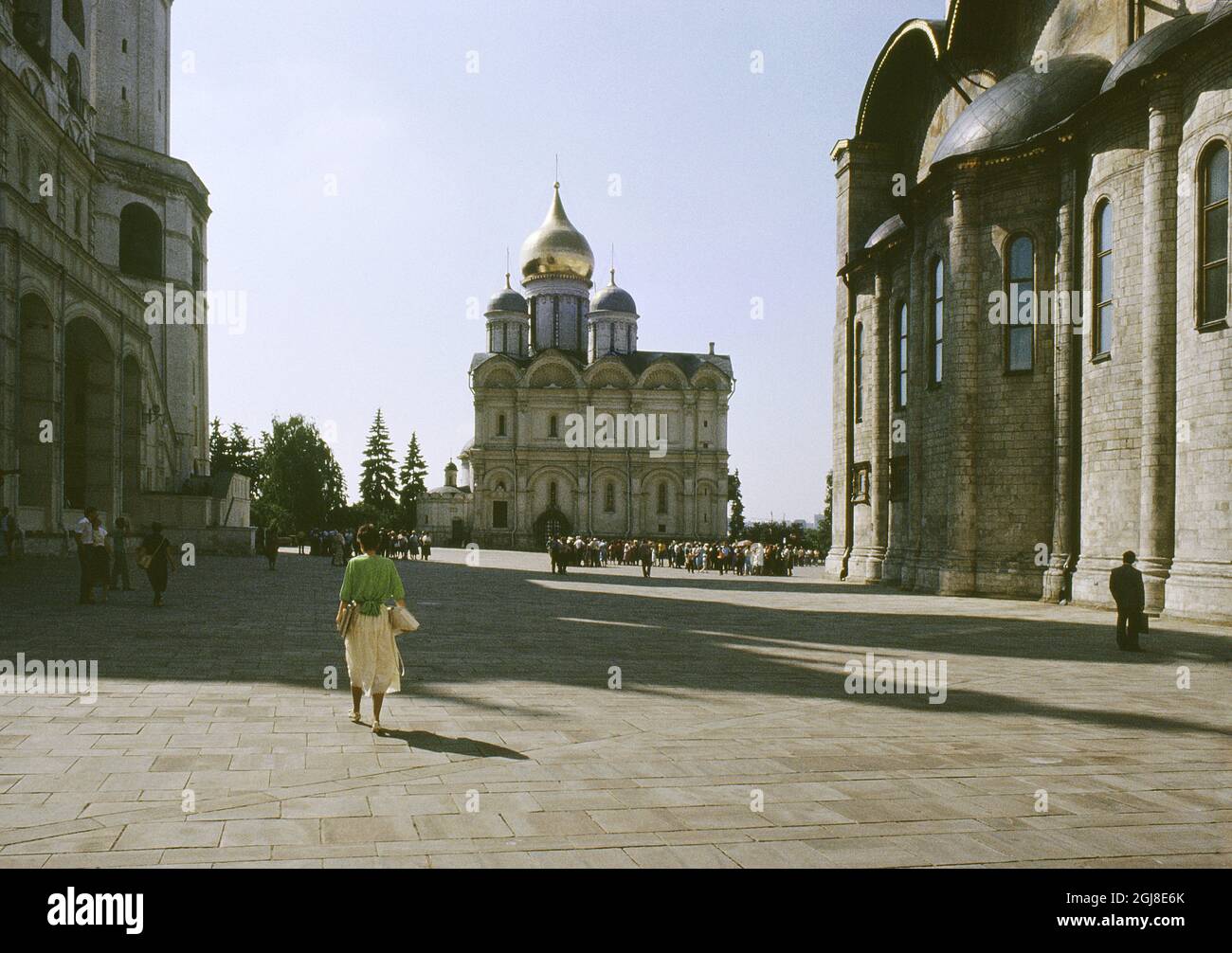FILE MOSCOW 1990. Kremlin with tourists. Foto: Jan Bergman / SCANPIX ...