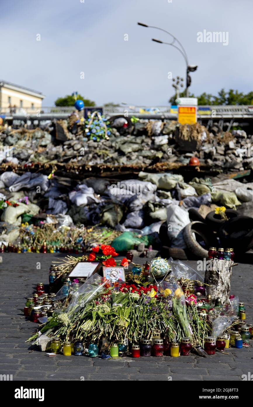 KIEV 2014-05-07 A street scene of the Maidan Nezalezhnosti Square in ...